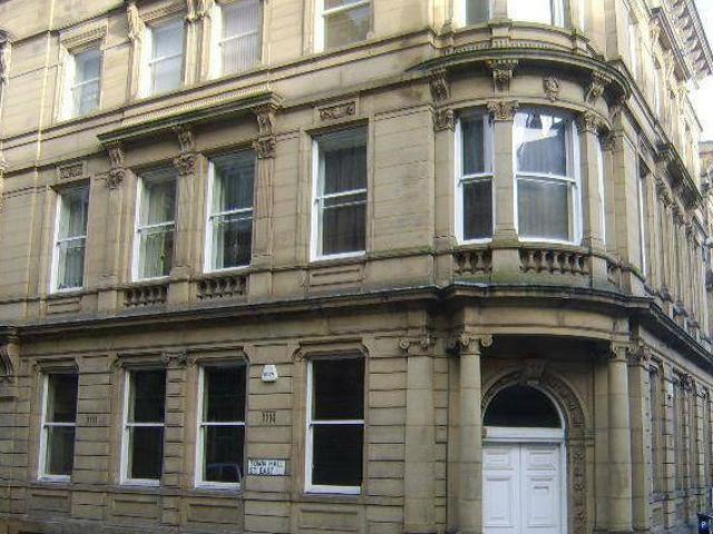 2 bedroom apartment for rent in Calder Court Town Hall Street East Halifax HX1