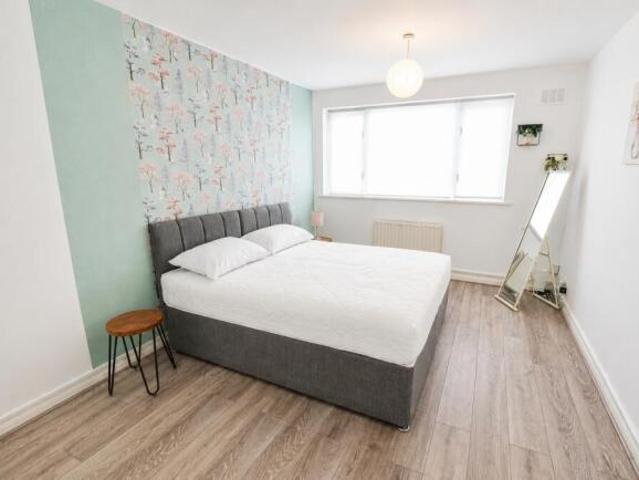 2 bedroom apartment for rent in Callander Road, London, SE6