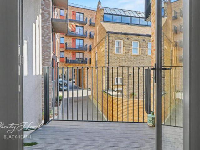 2 bedroom apartment for rent in Callis Close, LONDON, SE18