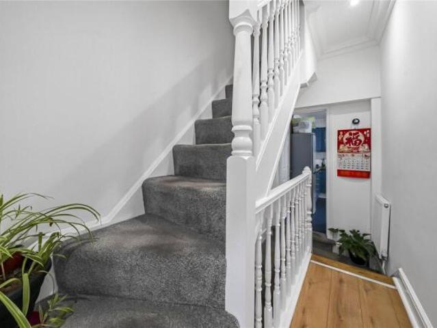 2 bedroom apartment for rent in Camac Road, Twickenham, TW2