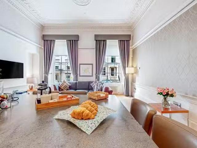 2 bedroom apartment for rent in Campbell Apartment West Geor.
