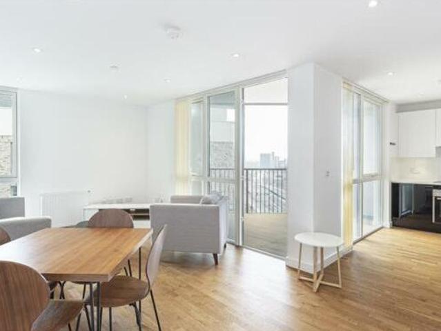 2 Bedroom Apartment For Rent In Canning Town