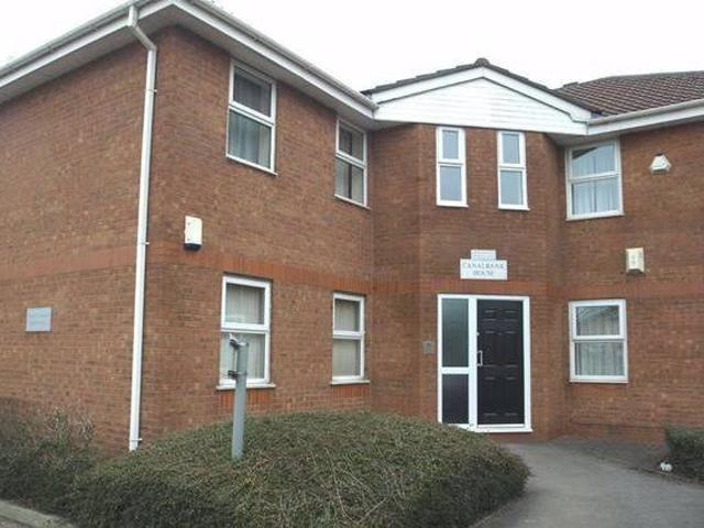2 bedroom apartment for rent in Canal Bank House Monton Eccles M30