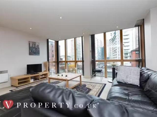 2 bedroom apartment for rent in Canal Wharf Apartments, B1
