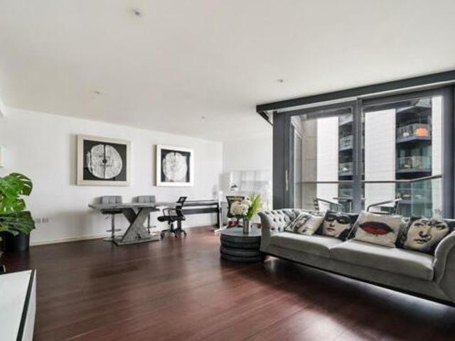 2 Bedroom Apartment For Rent In Canary Wharf, London