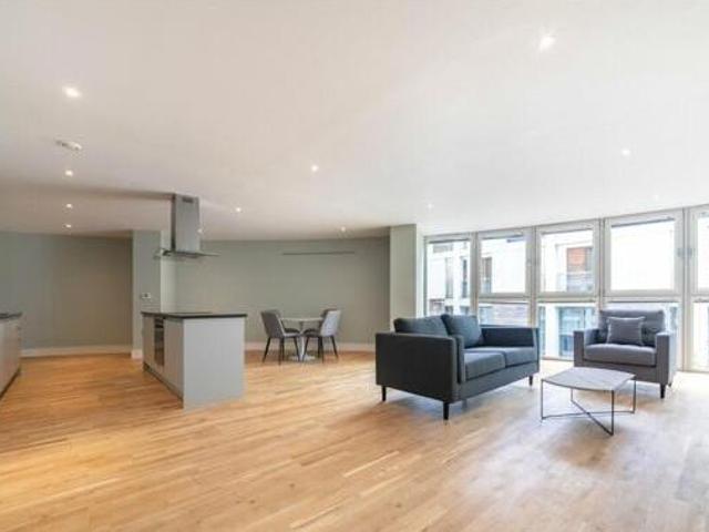 2 Bedroom Apartment For Rent In Canary Wharf, London