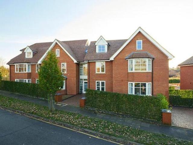 2 Bedroom Apartment For Rent In Canterbury, Kent