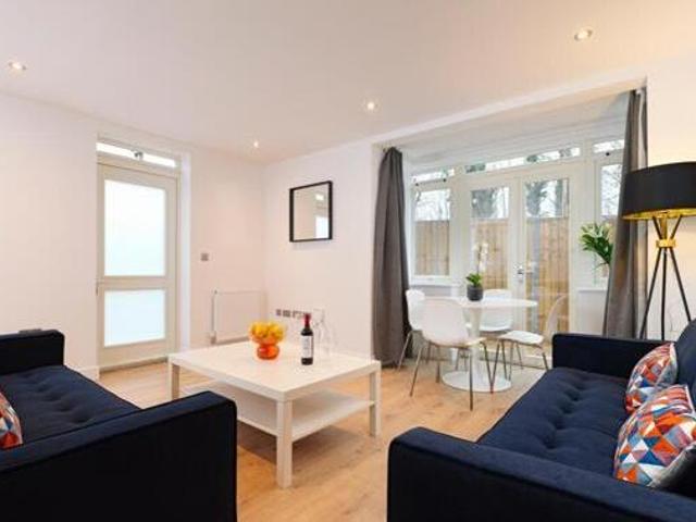 2 Bedroom Apartment For Rent In Canterbury, Kent