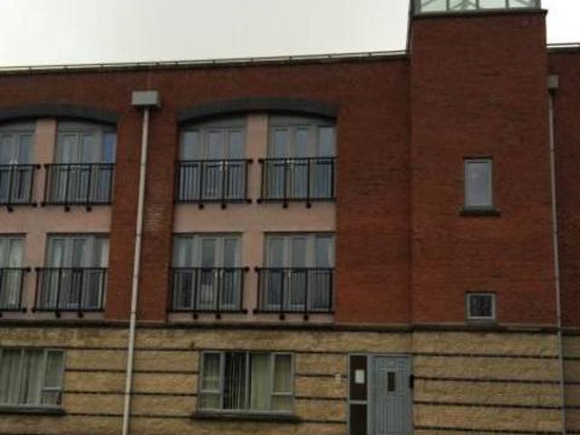 2 bedroom apartment for rent in Cantilever Gardens Station Road Warrington WA4 2GU WA4