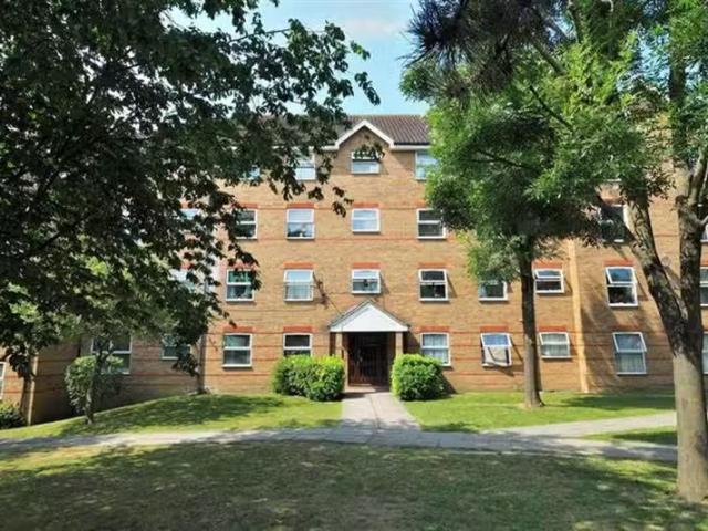 2 bedroom apartment for rent in Cassis Court, Chigwell Lane, L.