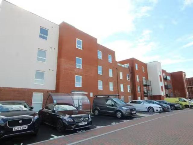 2 bedroom apartment for rent in Castle Hill, Ebbsfleet Valley.
