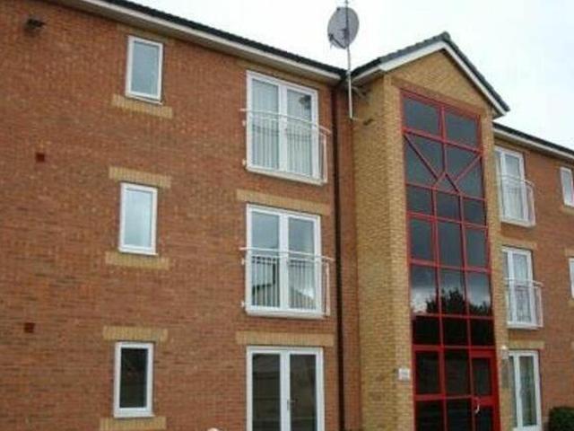 2 Bedroom Apartment For Rent In Castleford
