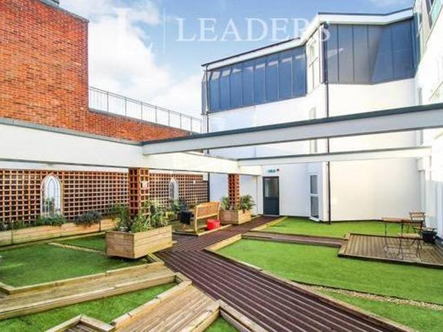 2 bedroom apartment for rent in Castris Warwick Road CV8