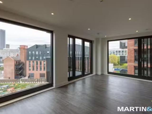 2 bedroom apartment for rent in Cardigan Wharf, Glasswater Loc.