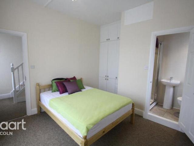 2 bedroom apartment for rent in Carholme Road, Lincoln, LN1