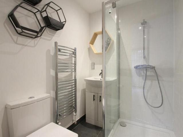 2 bedroom apartment for rent in Carlton Hill, Brighton, BN2