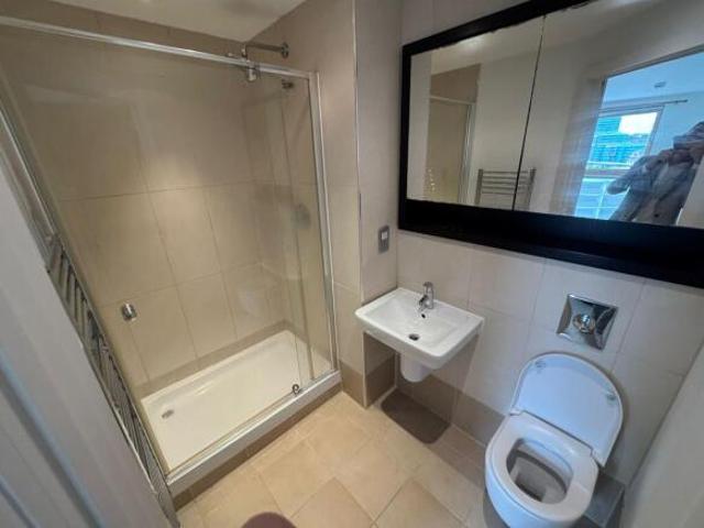 2 bedroom apartment for rent in Cartier House, Clarence Dock, LS10