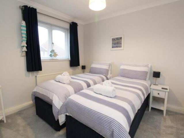 2 bedroom apartment for rent in Catalina Drive, Baiter Park, Poole, BH15
