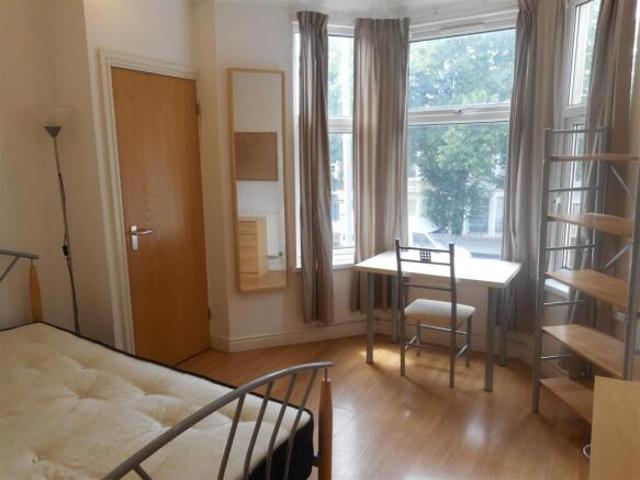 2 bedroom apartment for rent in Cathays Terrace, Cardiff, CF24
