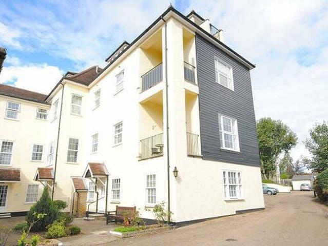 2 bedroom apartment for rent in Cedar Court Bishops Stortford Hertfordshire CM23