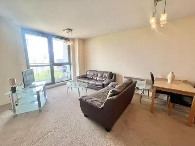 2 bedroom apartment for rent in Centenary Plaza, City Centre, B1