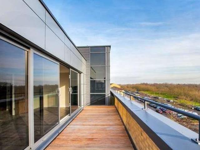 2 bedroom apartment for rent in Central Milton Keynes MK9