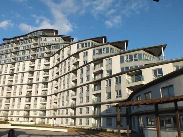 2 bedroom apartment for rent in Centrium Station Approach GU22