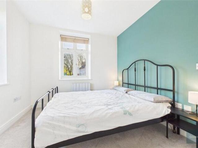 2 bedroom apartment for rent in Champion Court, BS2