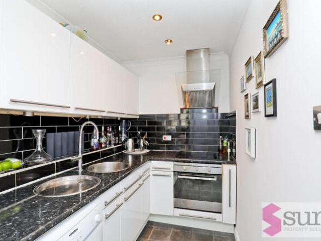 2 bedroom apartment for rent in Chain Pier House, Brighton, East Sussex, BN2