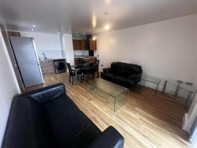2 bedroom apartment for rent in Chapel Street, Salford, M3