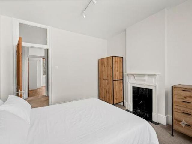 2 bedroom apartment for rent in Charing Cross Road, Covent Gardens, London, WC2H