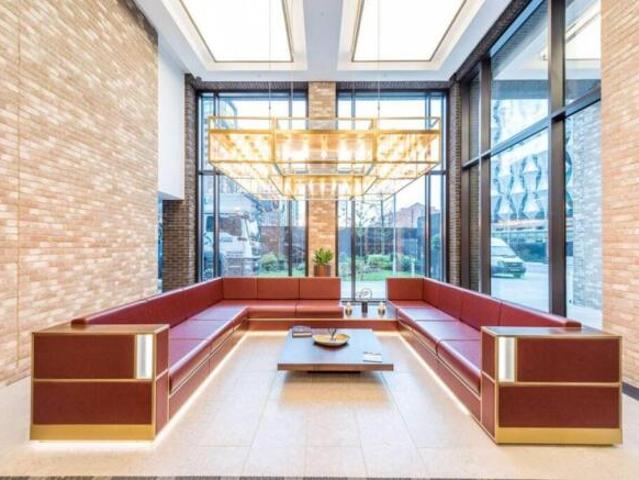 2 bedroom apartment for rent in Charles Clowes Walk, London, SW11