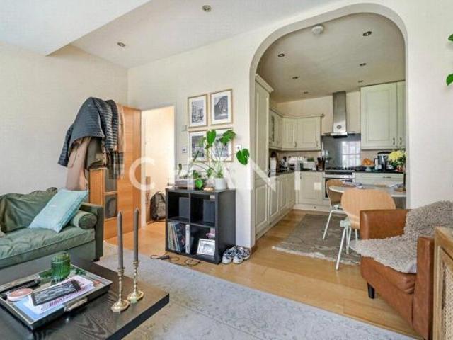 2 bedroom apartment for rent in Charles Lane, City Of Westminster, London, NW8
