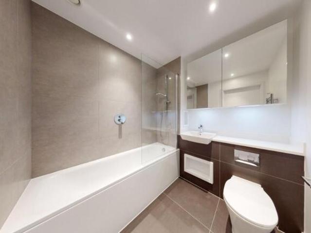 2 bedroom apartment for rent in Chatteris Way, London, SE17