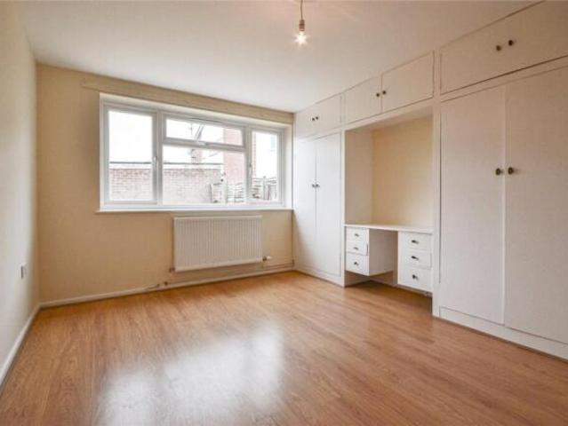 2 bedroom apartment for rent in Chatsworth Avenue, Cambridge, CB4
