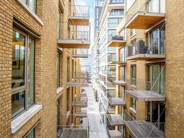 2 bedroom apartment for rent in Chatsworth House, Duchess Walk, London, SE1