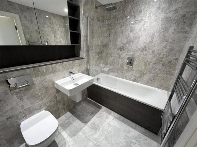 2 bedroom apartment for rent in Chester Road, Manchester, M15