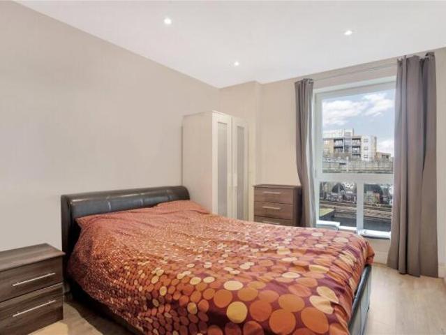 2 bedroom apartment for rent in Cheshire Street, Shoreditch, London, E2