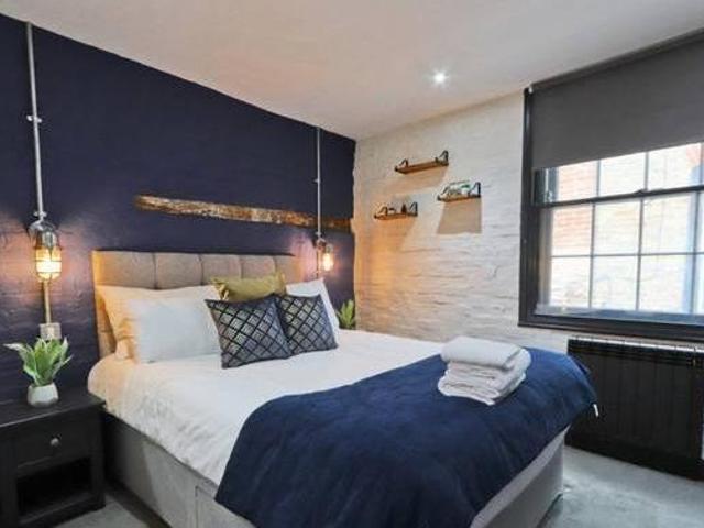 2 bedroom apartment for rent in Christmas Steps Bristol BS1