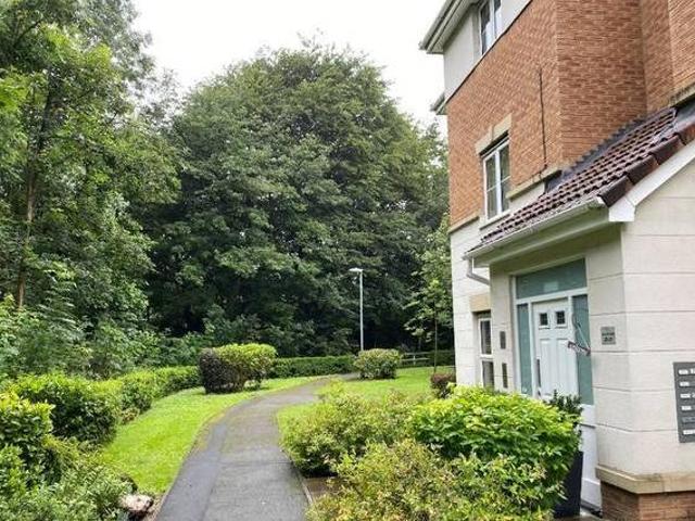 2 bedroom apartment for rent in Christy Close Hyde Greater Manchester SK14