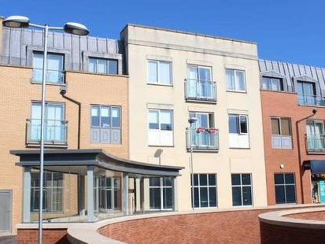 2 bedroom apartment for rent in Church Road Egham TW20