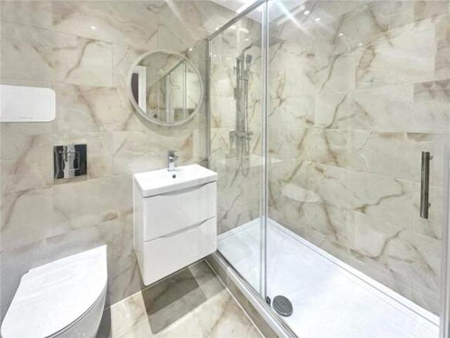 2 bedroom apartment for rent in Church Street, Slough, Berkshire, SL1