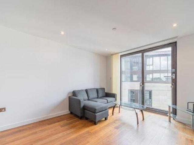 2 Bedroom Apartment For Rent In City Centre, Sheffield