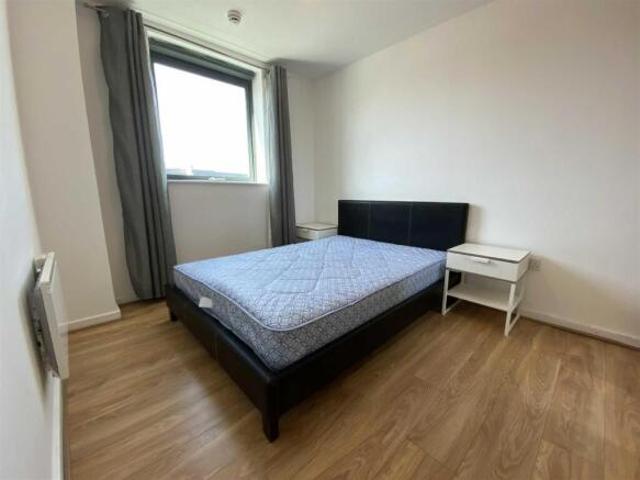 2 bedroom apartment for rent in City Point 2, Chapel Street, Salford, M3