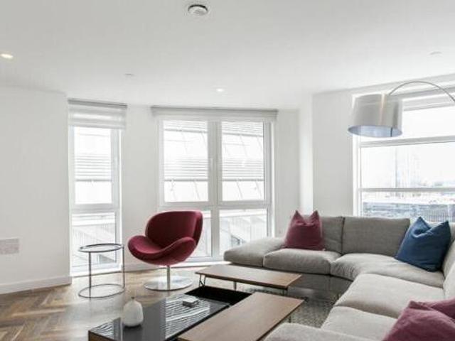 2 Bedroom Apartment For Rent In City Road, London