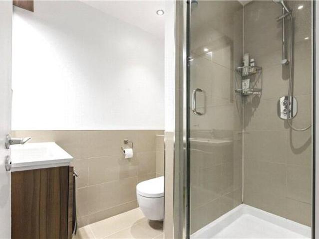 2 bedroom apartment for rent in City Road, London, EC1Y