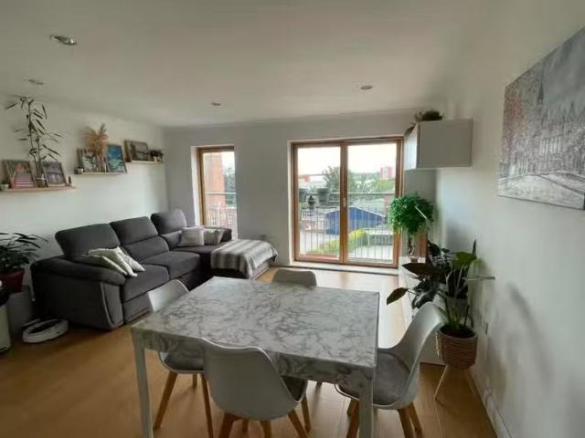 2 bedroom apartment for rent in City Walk, 67 Irving Street, B.