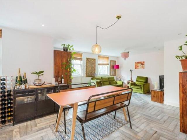 2 bedroom apartment for rent in Clapton Square, London, E5