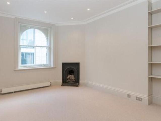 2 bedroom apartment for rent in Clarence Gate Gardens, Glentworth Street, Marylebone, London, NW1