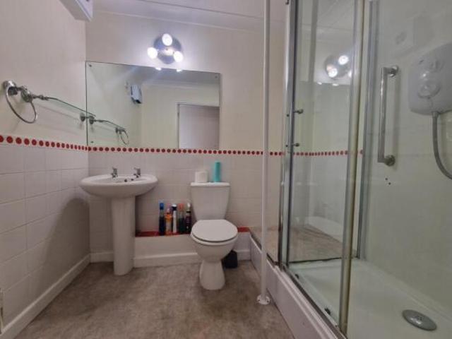 2 bedroom apartment for rent in Clarence Parade, Southsea, Hampshire, PO5